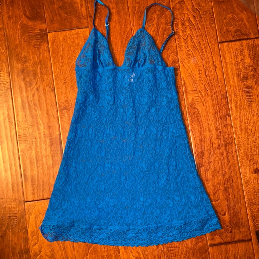 Blue Victoria’s Secret Stretch Lace Slip. M - Gem